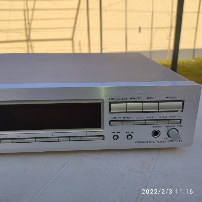 Onkyo DX-7211