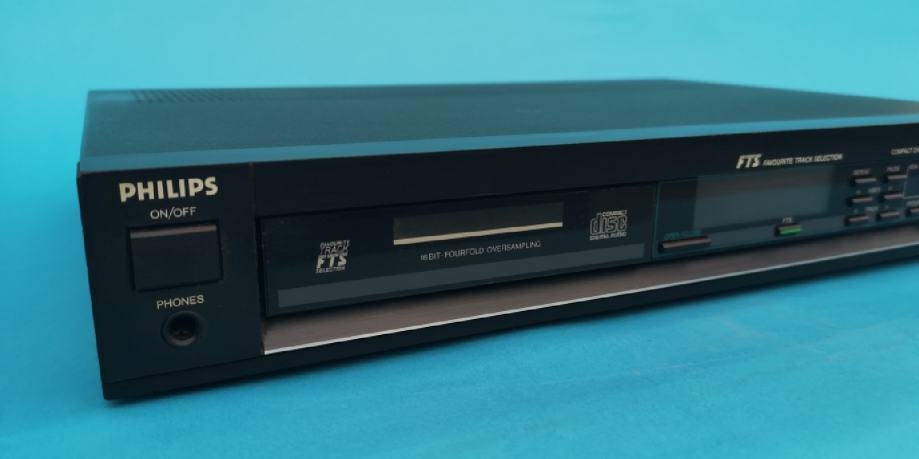 PHILIPS CD670