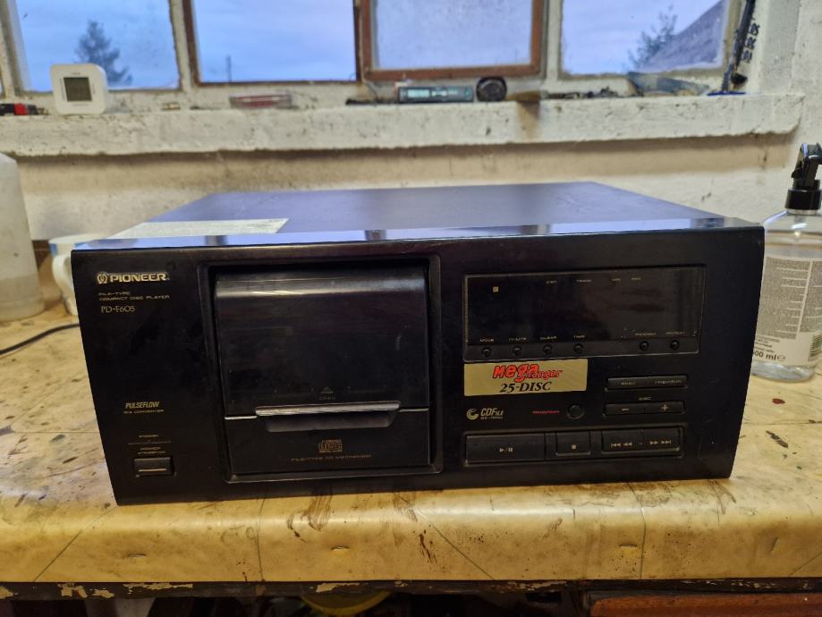 pioneer cd player