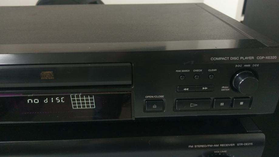 Sony CD player CDP-XE 320