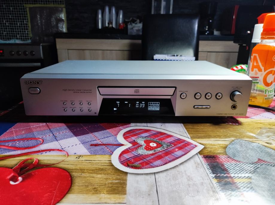 Sony cd player cdp-xe570