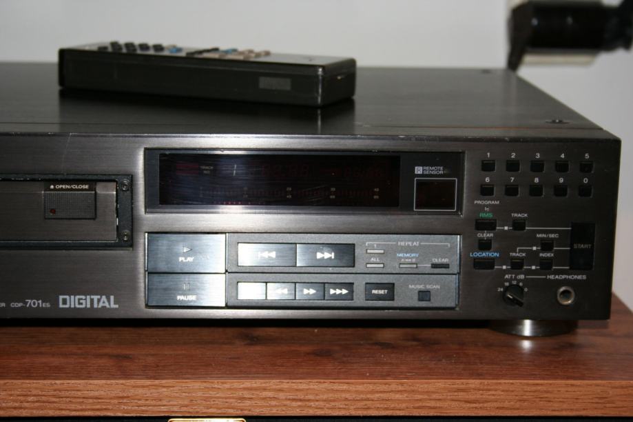 Sony CDP-701ES - raritet, original daljinski - zamjena