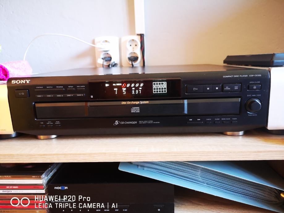 Sony cdp-ce335