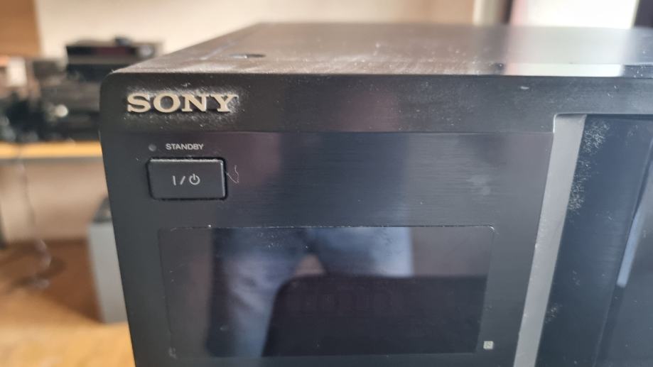 SONY CDP-CX220 Mega Storage 200 Disc CD Carousel Changer Player