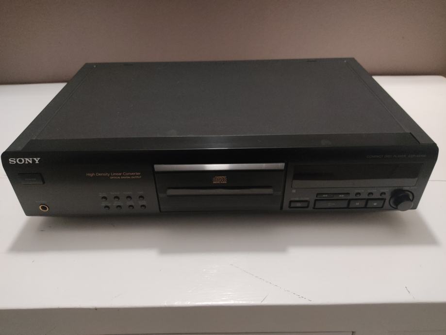 SONY CDP - XE 700