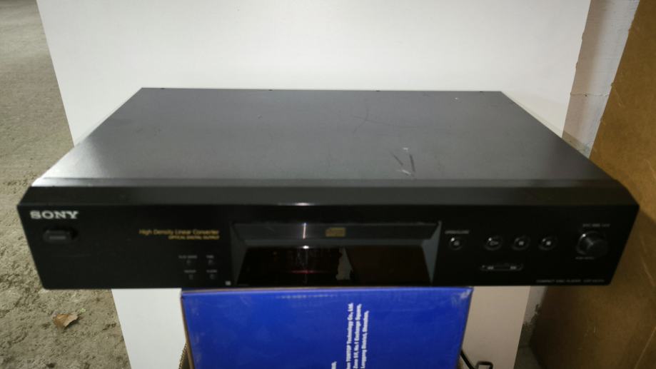 SONY CDP XE370