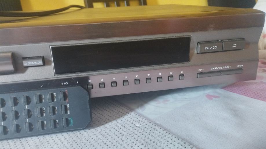 Yamaha cd player cdx 396 sa daljinskim