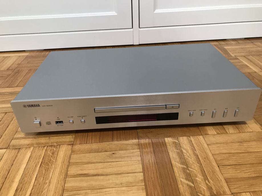 Yamaha CD-S303