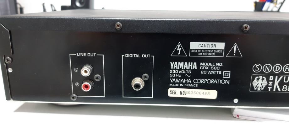 Yamaha CDX 580