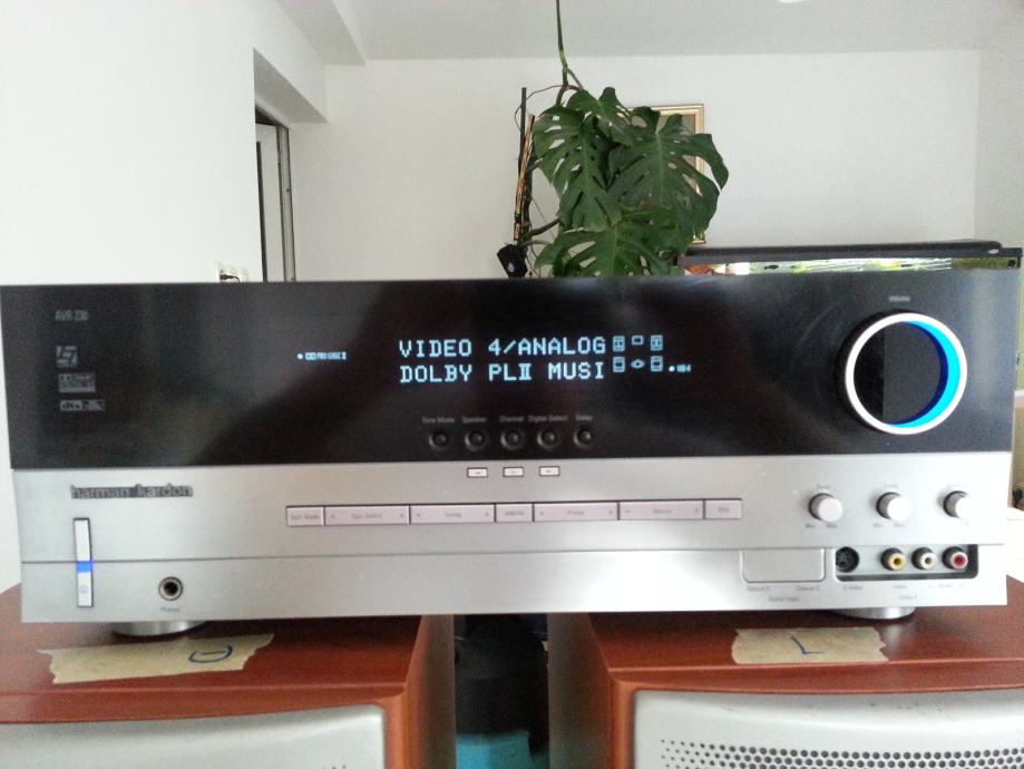 AV Harman&Kardon AVR 230