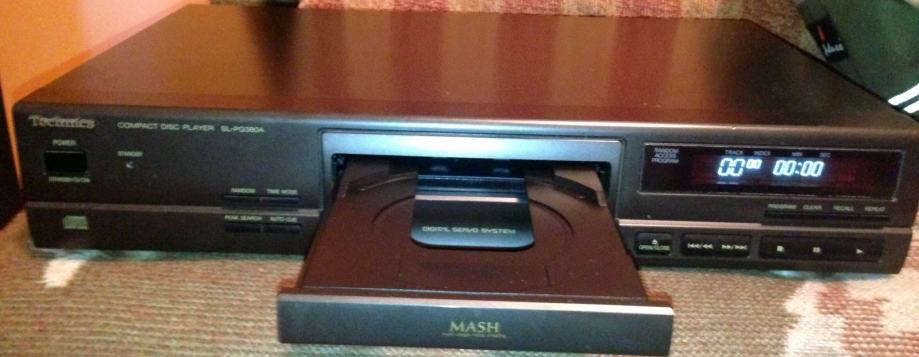 CD Player (Technics SL-PG380A)