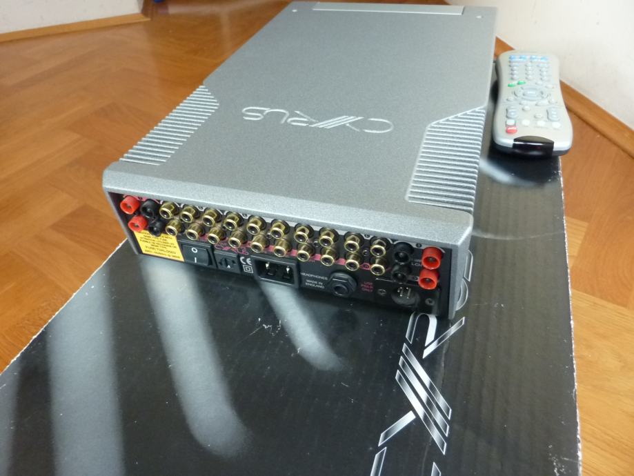 Cyrus 8 vs2 integrirano pojačalo, 2x110 W, izvrsno AKCIJA
