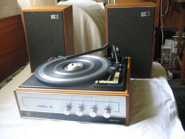 Gramofon TOSCA 10 stereo