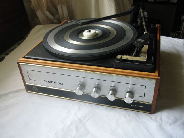 Gramofon TOSCA 10 stereo