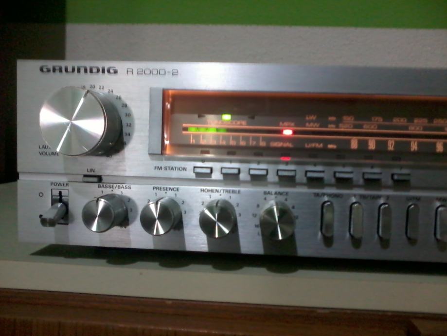 AKCIJA !!! GRUNDIG R 2000-2 VINTAGE STEREO RECEIVER