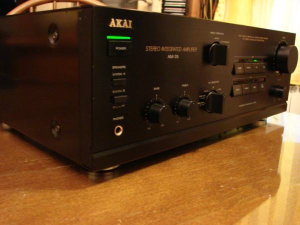 Pojačalo Akai AM-35