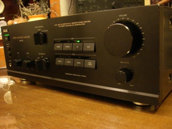 Pojačalo Akai AM-35