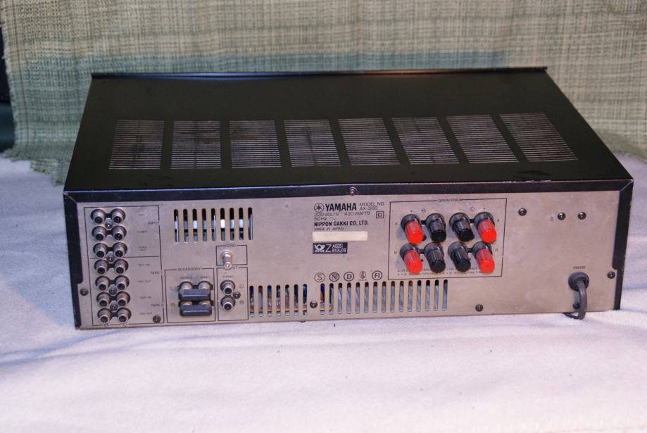 Pojačalo Yamaha AX-500