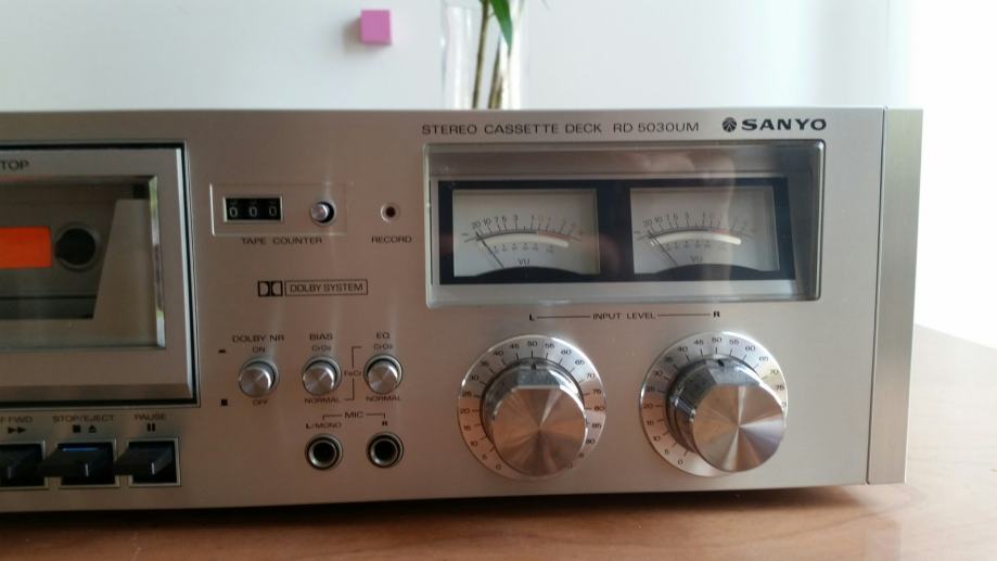 SANYO CASSETTE DECK RD5030 UM (Vintage/near mint kondicija)