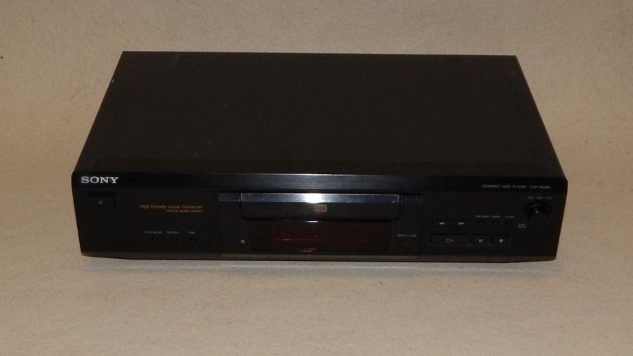 Sony CD Player CDP-XE330