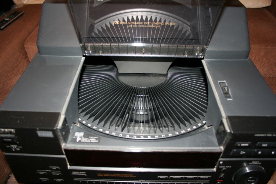 Sony CDP-CX151 100-Disc CD Changer - rijetkost u ponudi