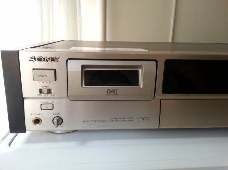 Sony DTC-60ES