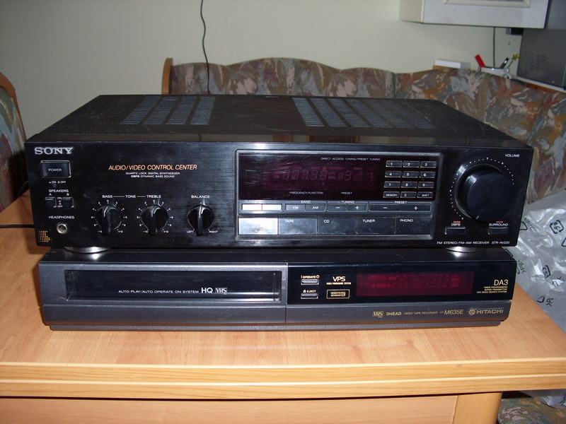 Sony receiver STR-AV 220 + neispravan VCR
