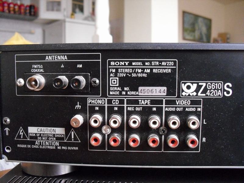 Sony receiver STR-AV 220 + neispravan VCR