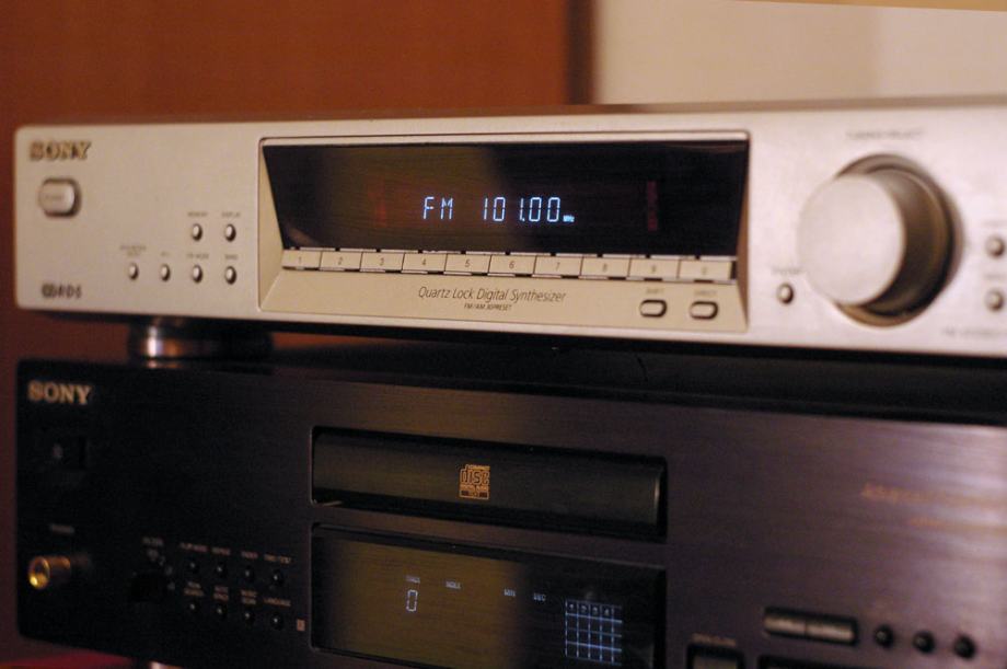 PRODANO --- Tuner SONY ST-SE370 RDS FM/AM