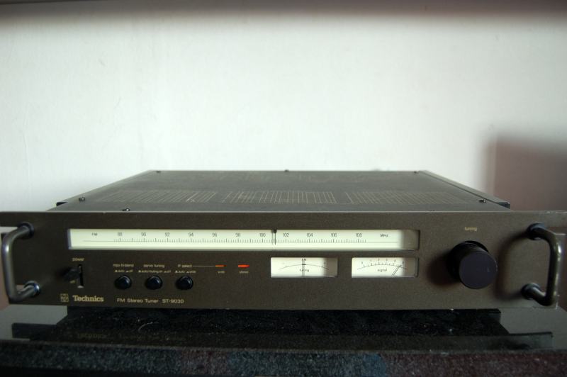 Tuner Technics ST-9030