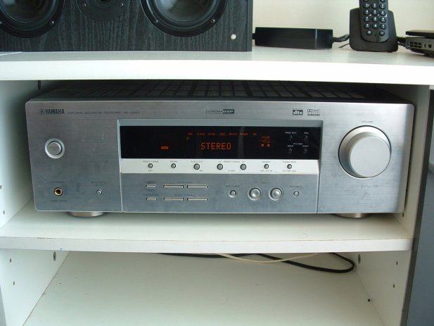 Yamaha AV Receiver RX-V357