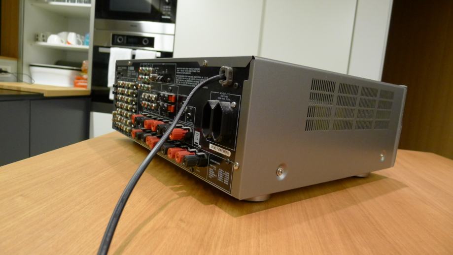 Yamaha RX-V657 7.1 AV receiver 7x95W