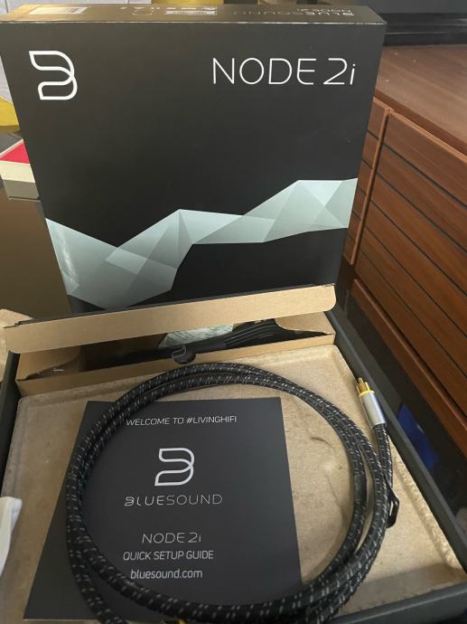 Bluesound node 2i streamer
