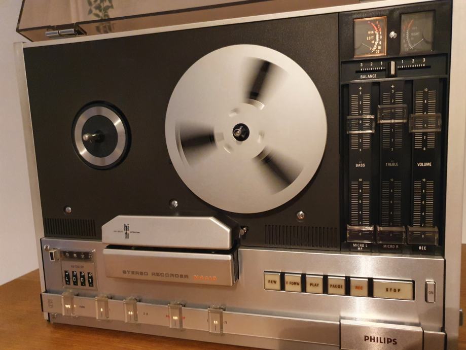 Philips N4418 magnetofon pojacalo MINT STANJE-SNIZENO!