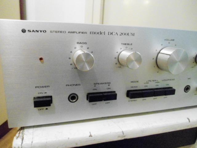SANYO DC 200 UM