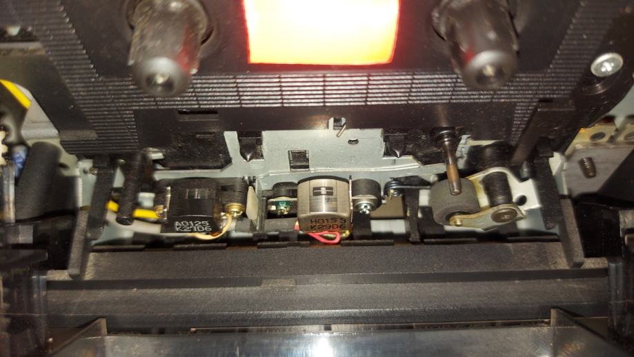 SHARP stereo cassette deck RT-W500