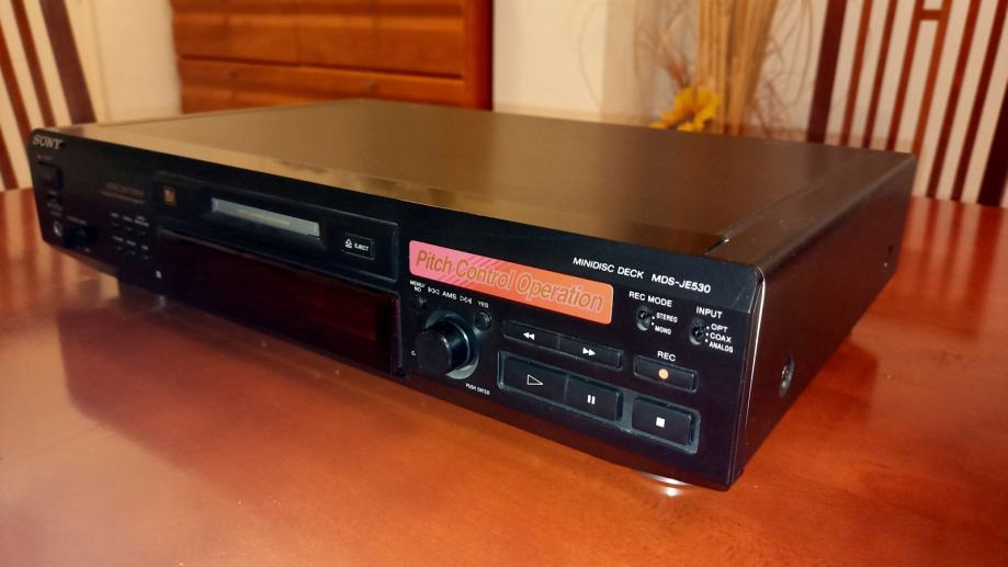 SONY MINIDISC MDS-JE530, KAO NOVI, MALO KORIŠTEN, ORIGINAL JAPAN