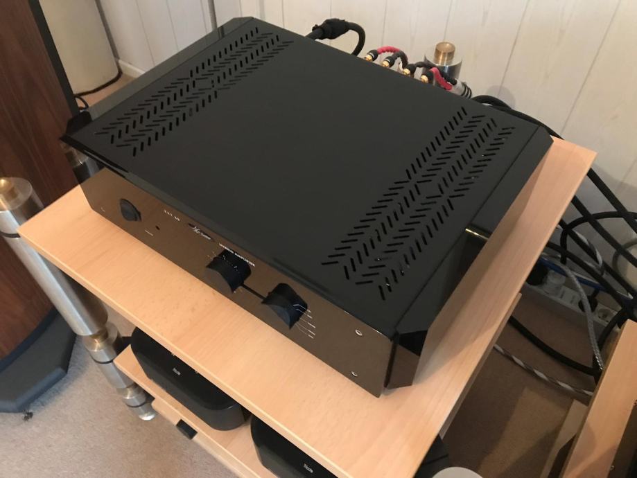 AKCIJA! Hibridno cijevno MOSFET integrirano pojačalo LECTOR ZXT 60