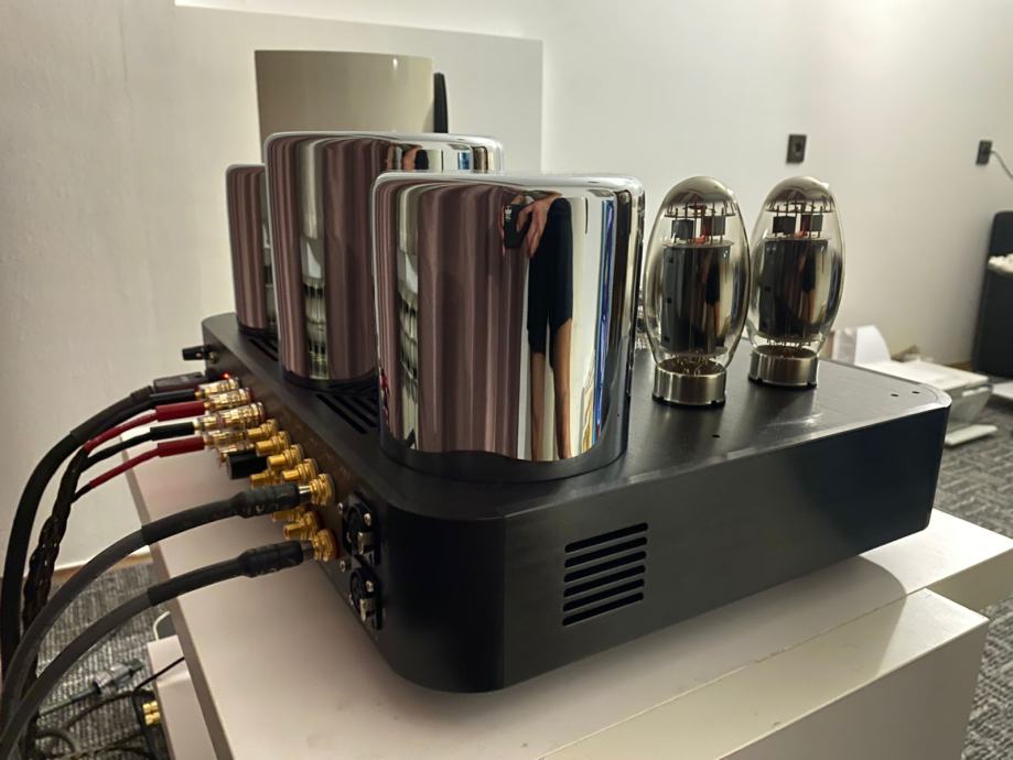 Ayon Audio cijevno integrirano pojačalo sa USB DAC-om - Spirit V