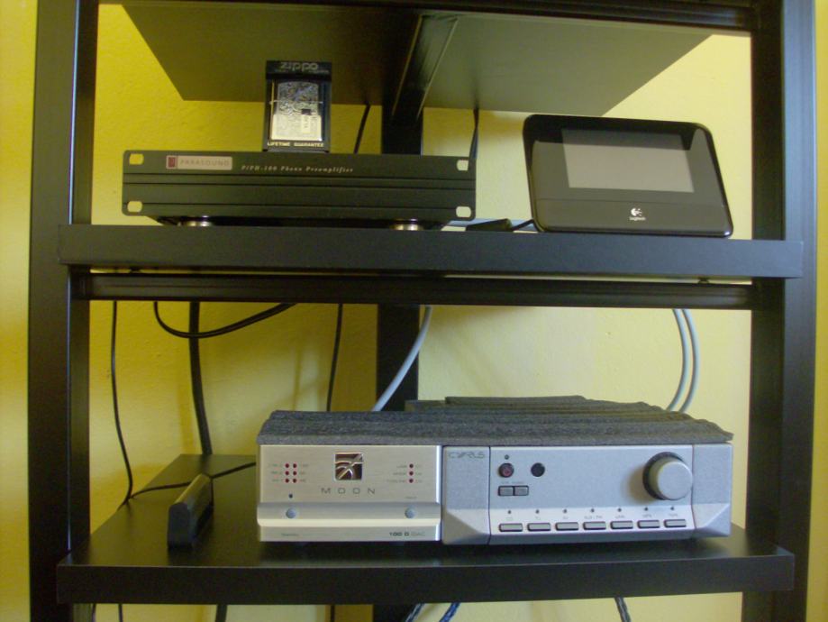 Cyrus 8vs (Od Prvog Vlasnika-Kao Nov Primerak)