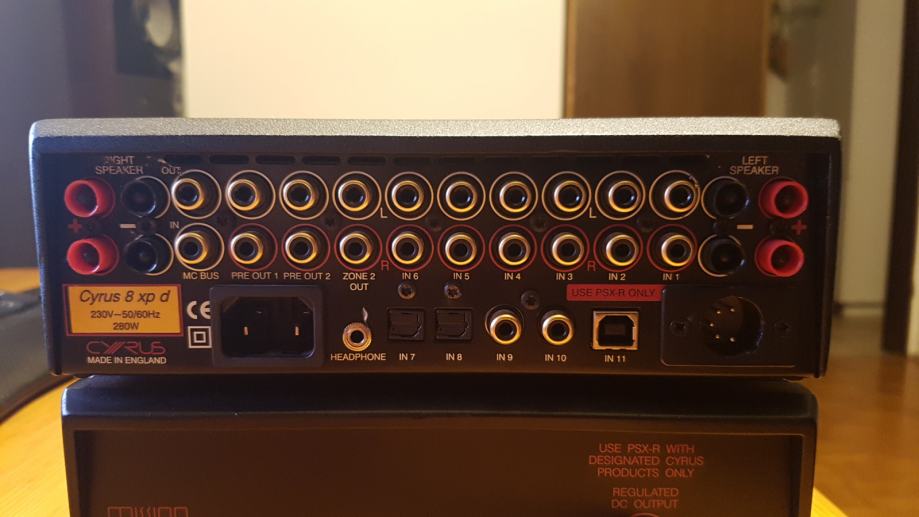 Cyrus 8 XPd Qx integrirano pojačalo i PSX-R vanjsko napajanje