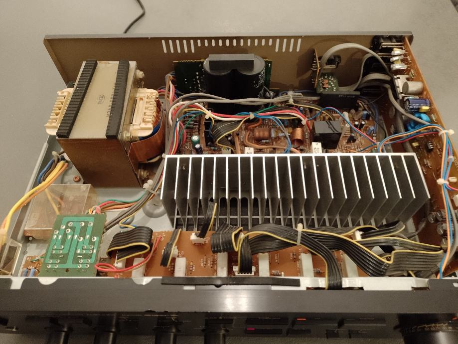 Pojačalo JVC AX 700