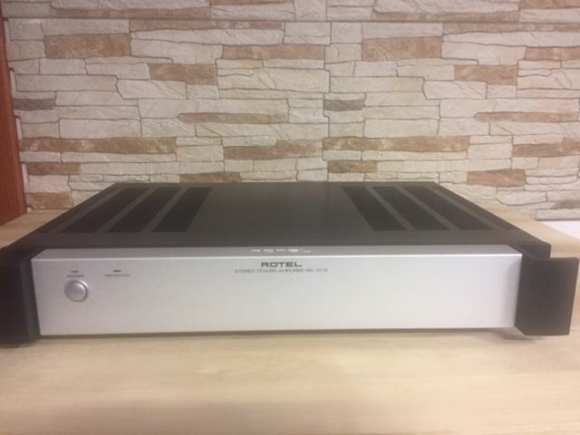 ROTEL POJAČALO RB 1072, 2500 kn