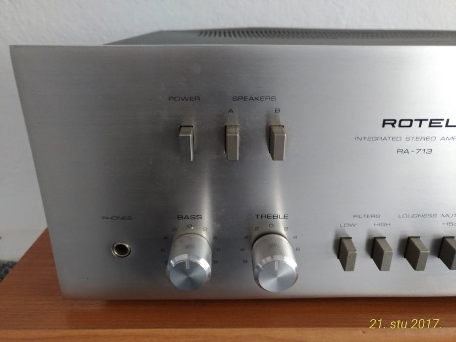 ROTEL RA-713
