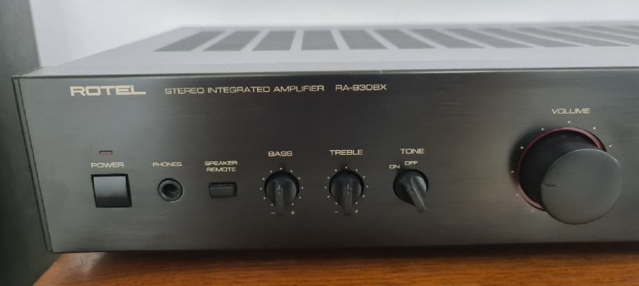ROTEL RA-930BX