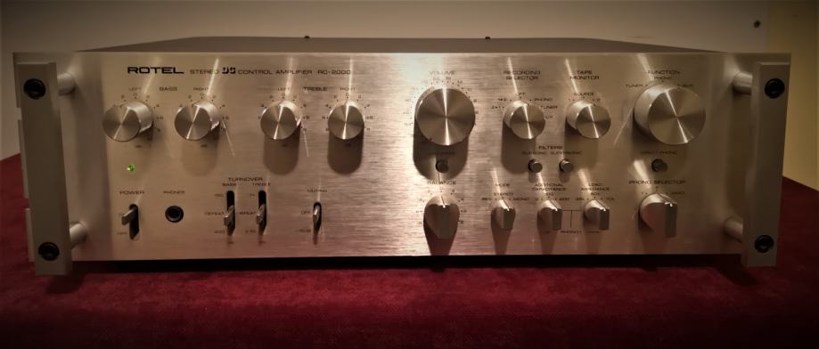 ROTEL RC-2000 predpojačalo
