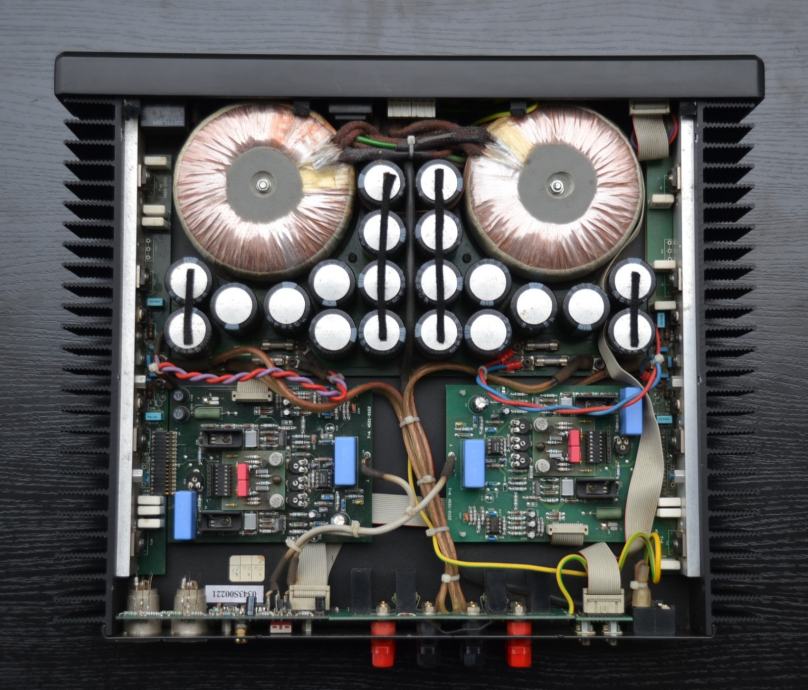 T+A Pulsar A2000 AC power amp