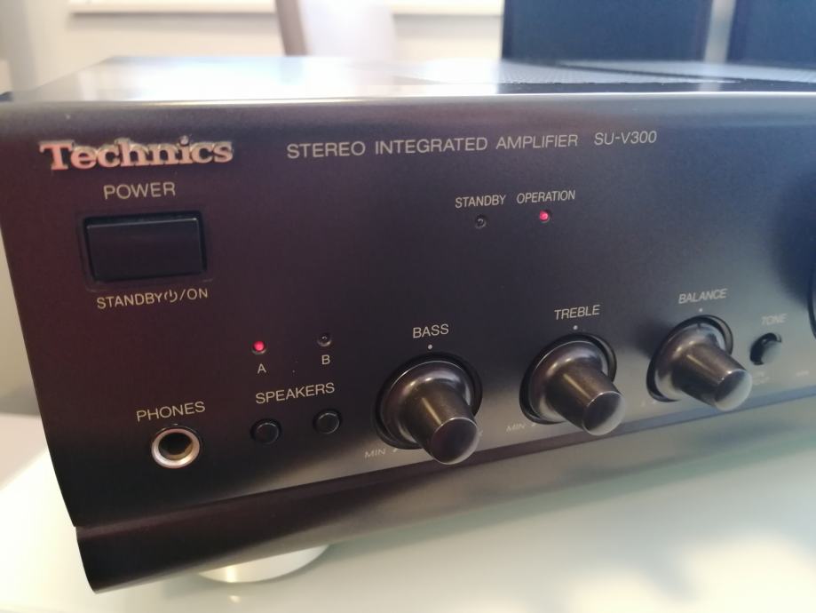 Technics Stereo Integrated Amplifier SU-V300