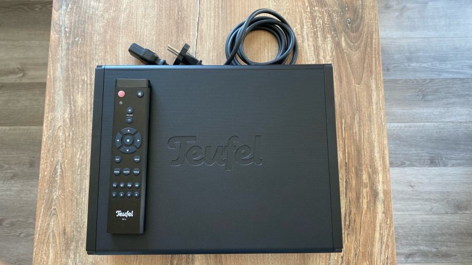 Technics/Teufel AV-Receiver 5.1. Class D, izvrsno stanje!