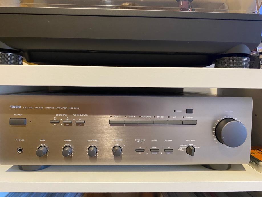 Yamaha ax-540